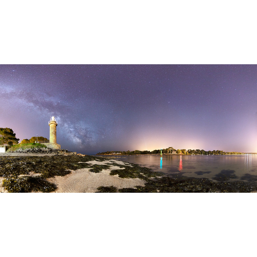 Photo "Bénodet : phare du Coq" - Les Têtes de l'Art